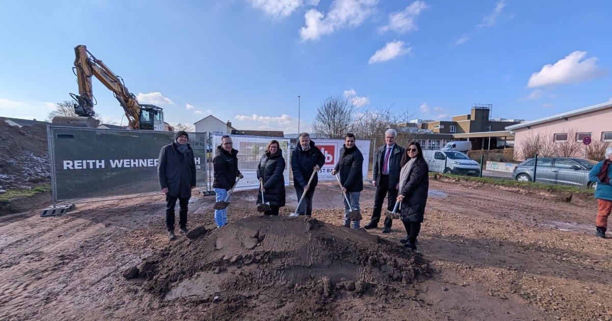 Spatenstich des Familienzentrums: Ein Ort für alle Generationen | Stadt ...